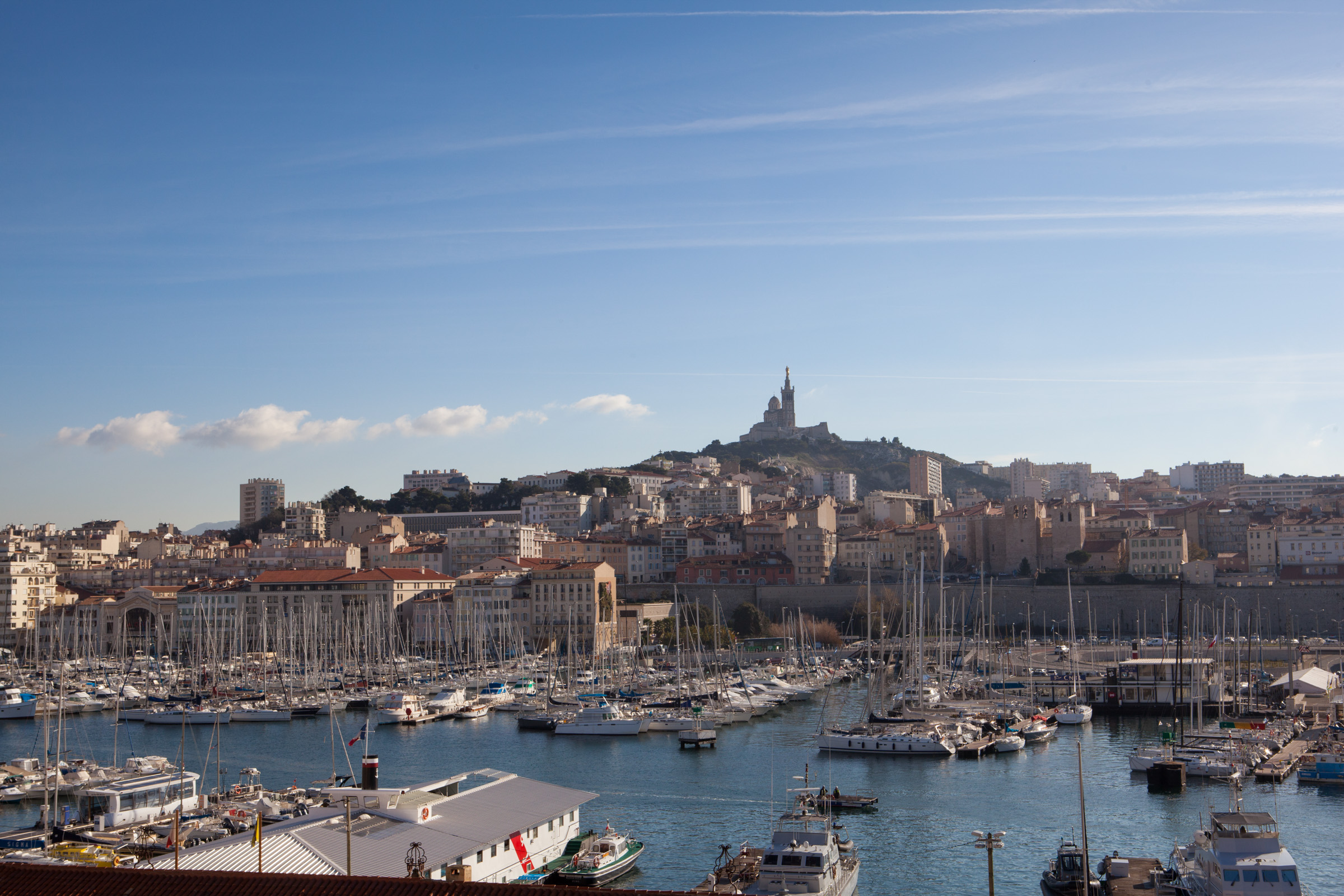 La lumière de Marseille éclaire la communication publique | Cap'Com ...